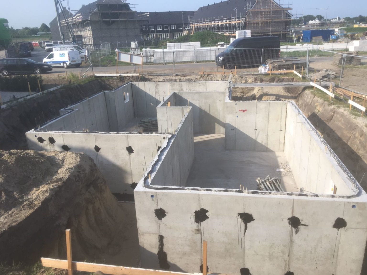 Betonvloeren, funderingen & kelders - Bull Betonwerken